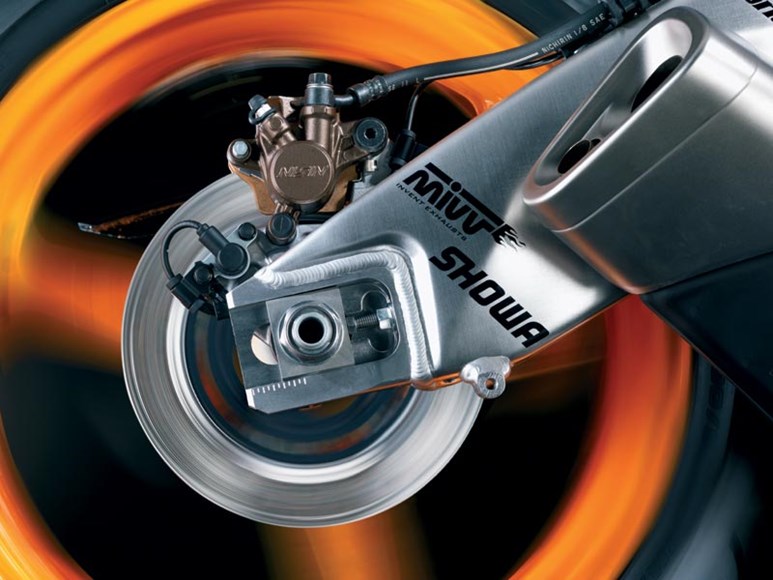 HONDA CBR1000RR FIREBLADE (2009 - 2012) Review