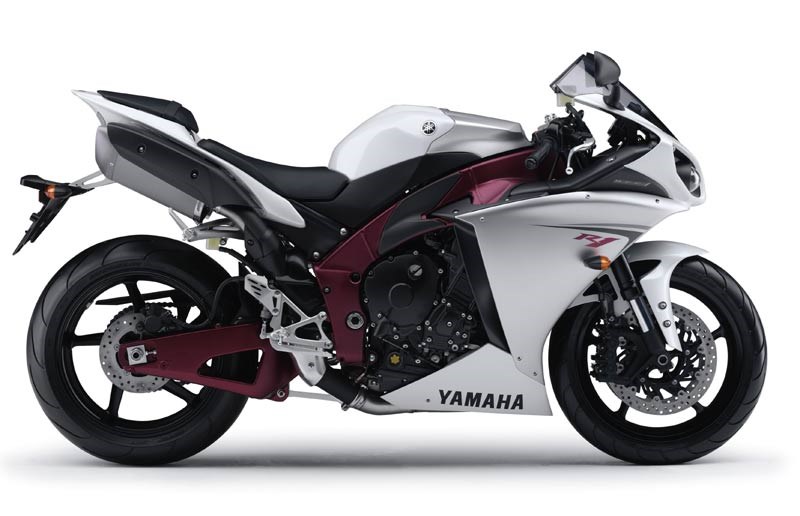 YAMAHA R1 (2009-2011) Review | Speed, Specs & Prices