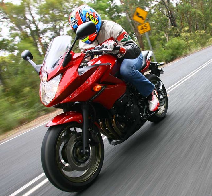 Yamaha Xj6 Diversion 2009 On Review Specs Amp Prices