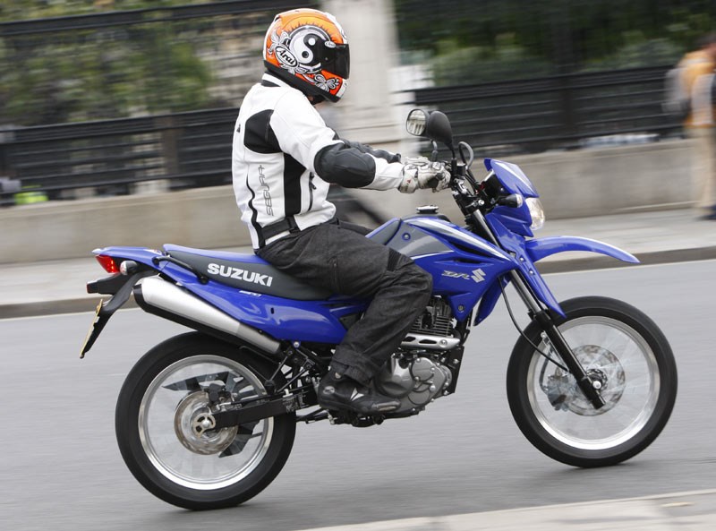 SUZUKI DR125SM (2008-2012) Review | Speed, Specs & Prices