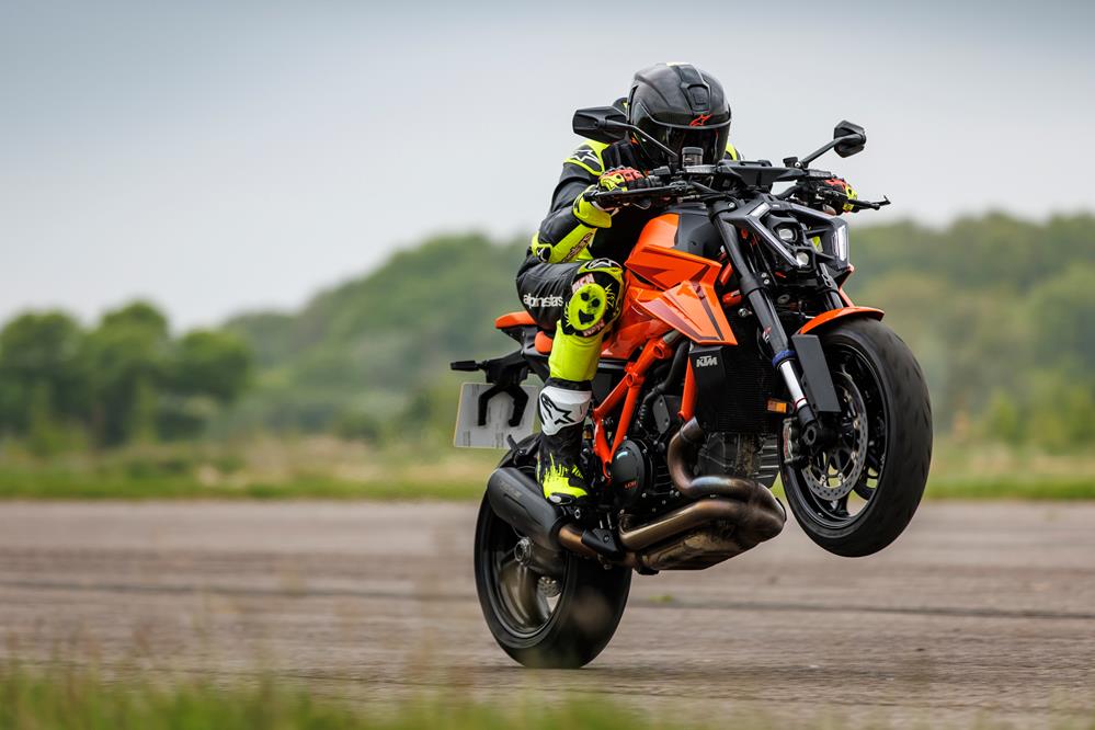 Krämer launch limited-edition track kit for KTM Super Duke