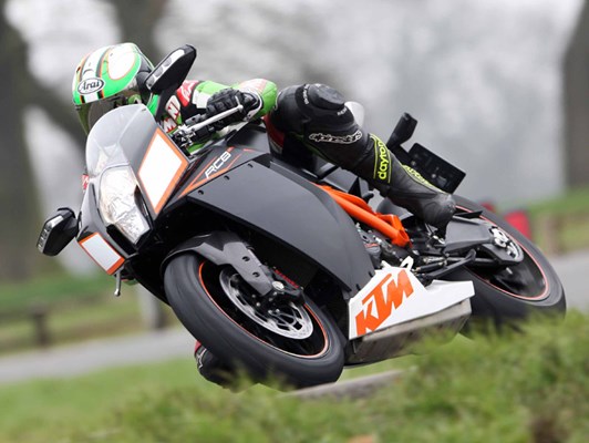 KTM RC8R (2009-2010) Review | Owner & Expert Ratings