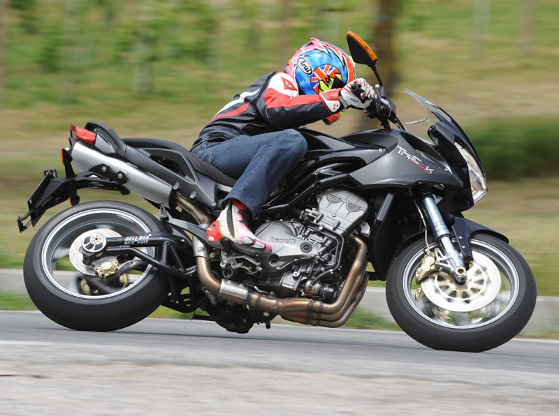 BENELLI TRE K 899 (2009-2014) Review | Specs & Prices