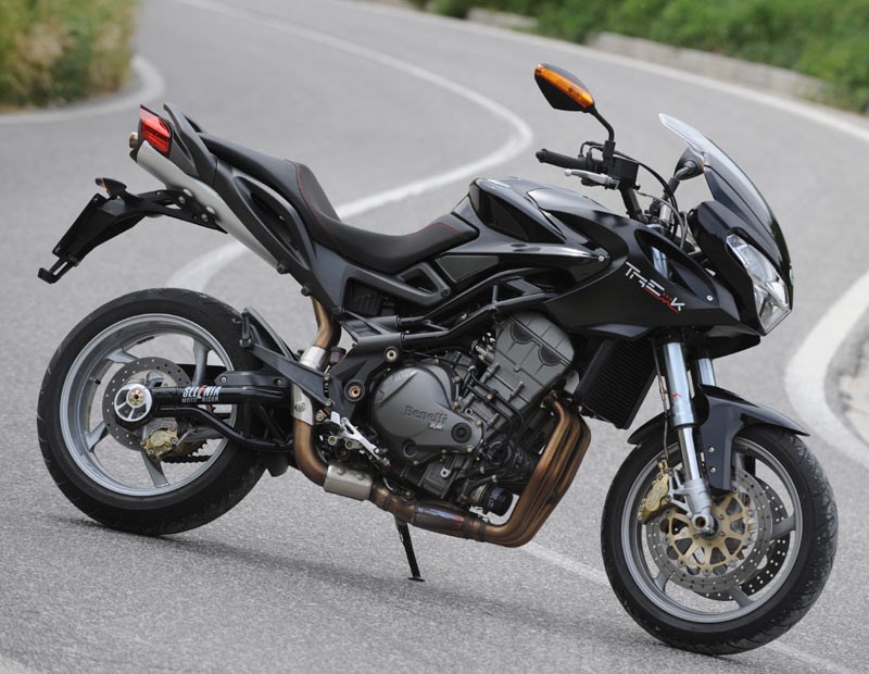 BENELLI TRE K 899 (2009-2014) Review | Specs & Prices