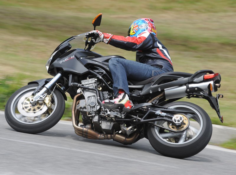 BENELLI TRE K 899 (2009-2014) Review | Specs & Prices