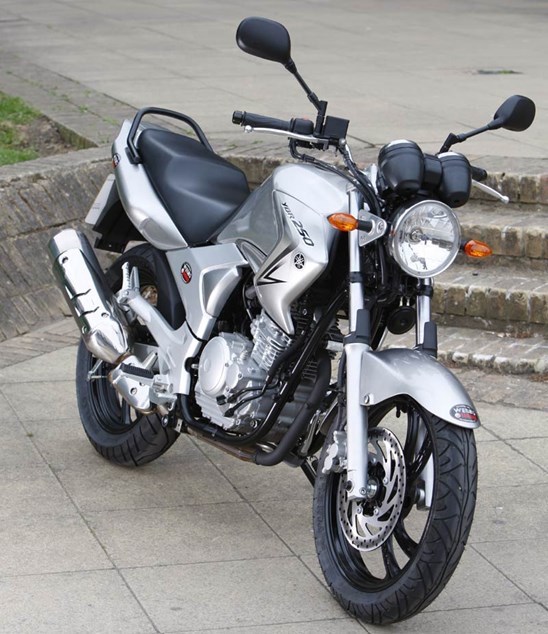 YAMAHA YBR250 (2009-on) Review | Speed, Specs & Prices