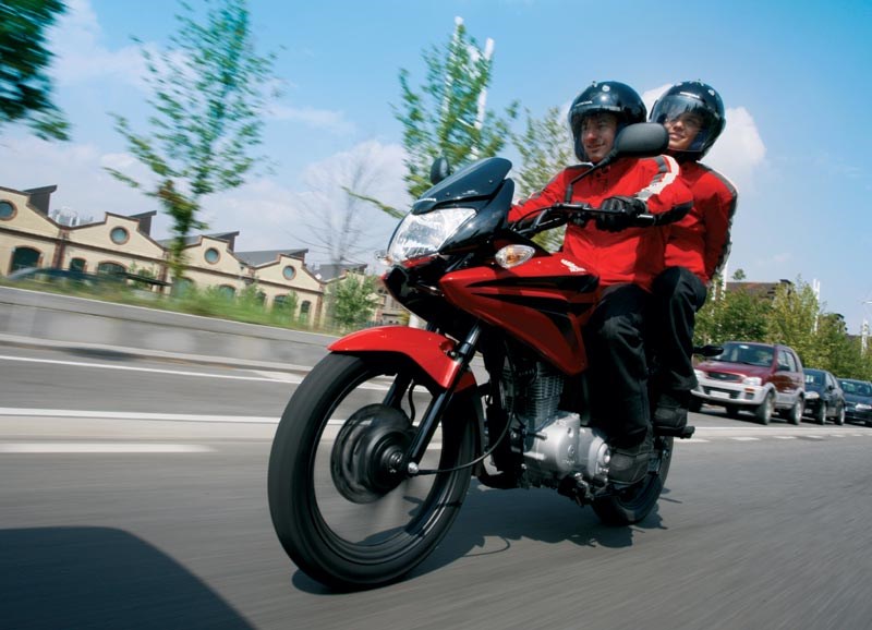 Honda CBF 125 (2009-2015) Review | Speed, Specs & Prices