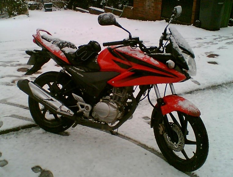 Honda CBF 125 (2009-2015) Review | Speed, Specs & Prices