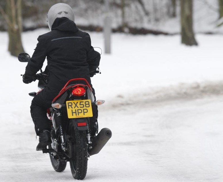 Honda CBF 125 (2009-2015) Review | Speed, Specs & Prices