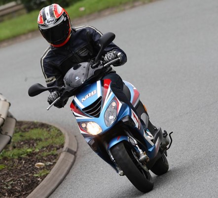 Piaggio NRG 50 (1999-2020) Review | Speed, Specs & Prices