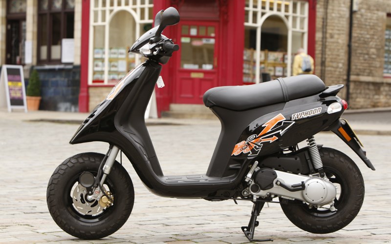 Piaggio Typhoon 50 (1993-2020) Review | Specs & Prices