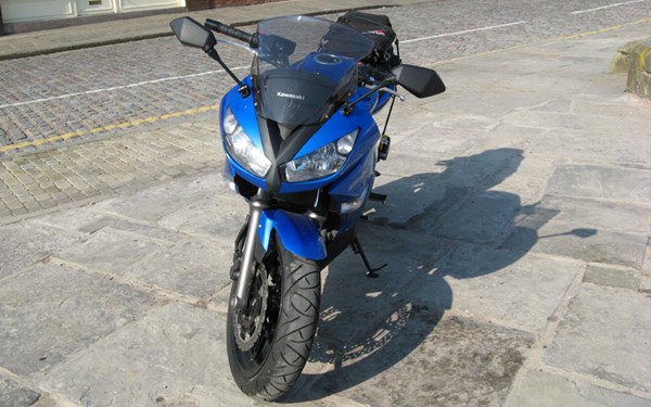 KAWASAKI ER-6F (2009-2011) Review | Speed, Specs & Prices