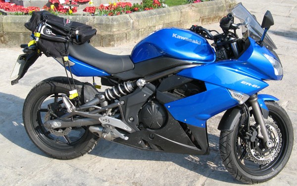 KAWASAKI ER-6F (2009-2011) Review | Speed, Specs & Prices