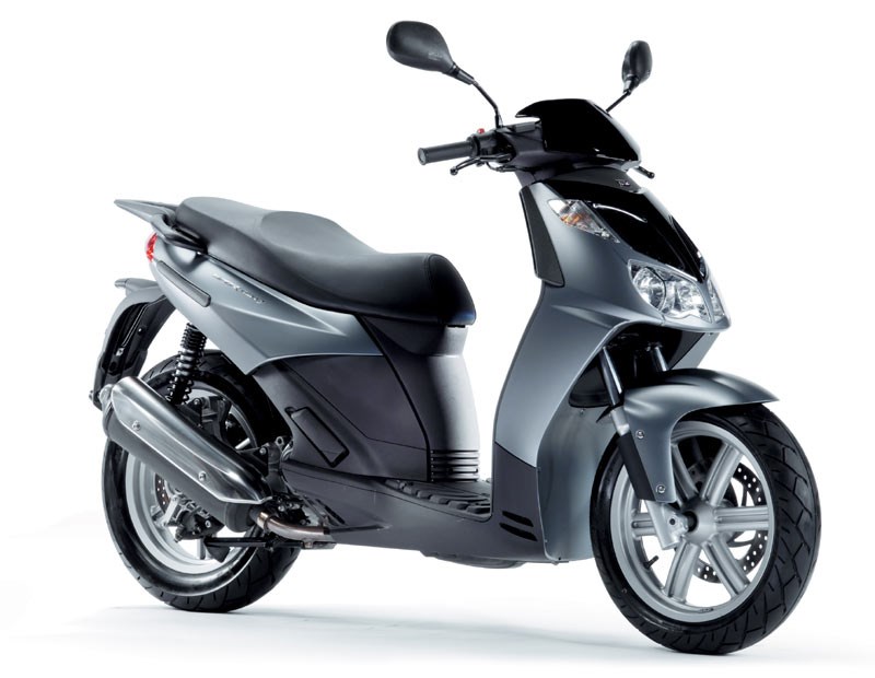 APRILIA SPORT CITY 300 (2008-2011) Motorcycle Review