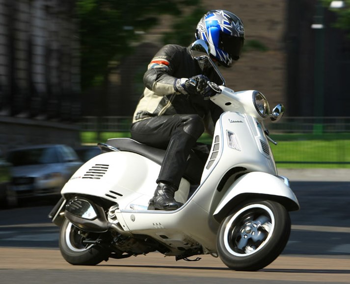 Piaggio Vespa GTS 300 (2009-2019) Review and Used Buying Guide