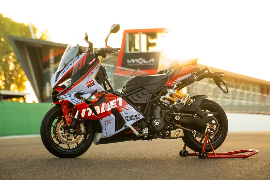 2025-on Italjet Dragster 700 Twin review: Supersport scooter