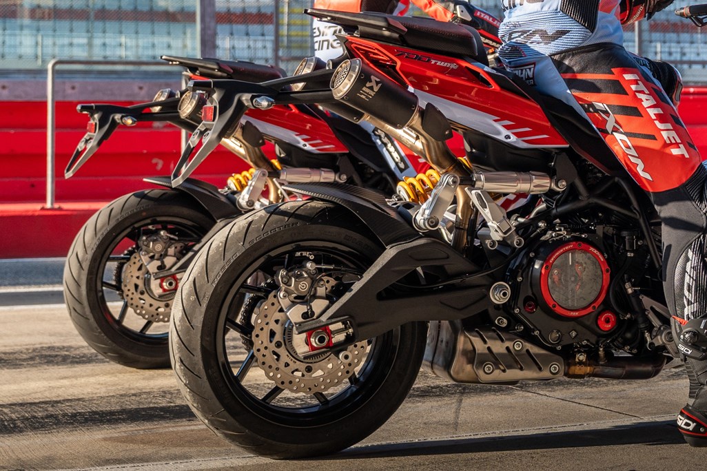 2025-on Italjet Dragster 700 Twin review: Supersport scooter