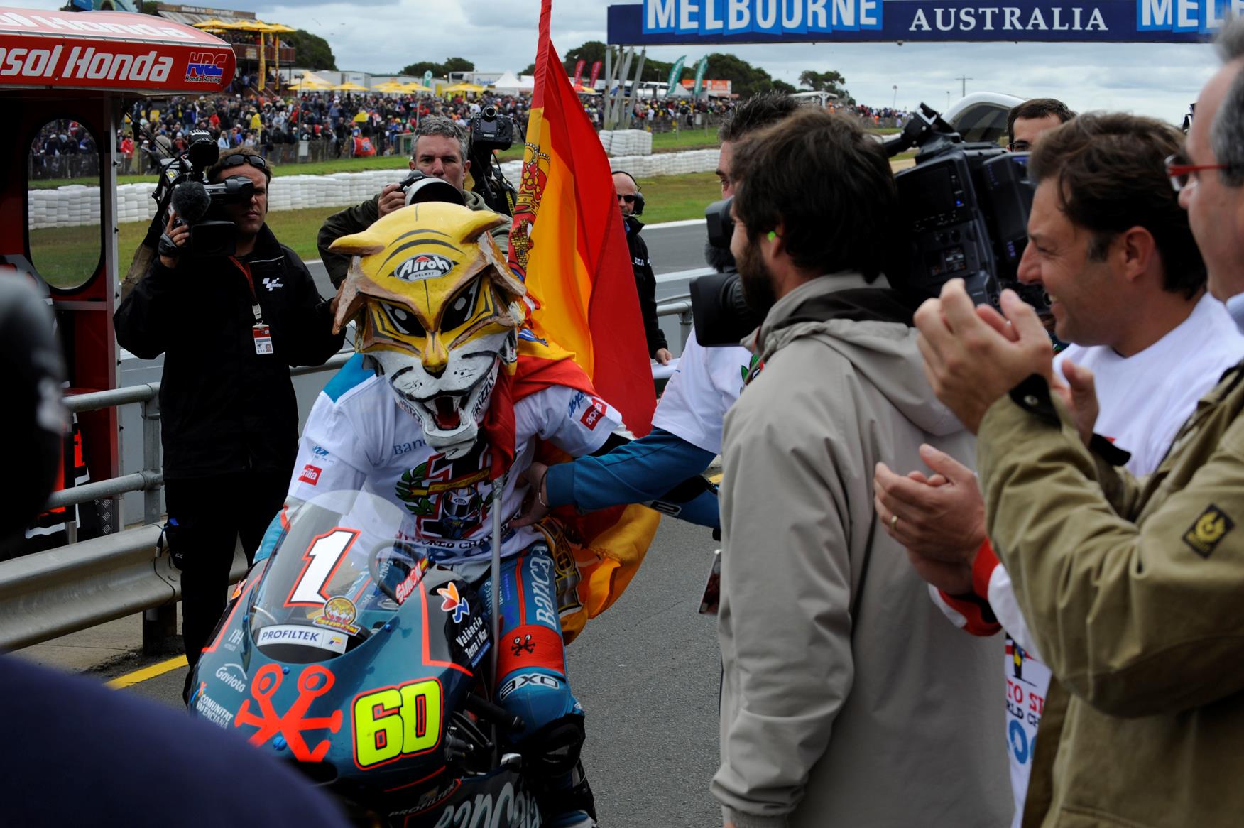 Phillip Island MotoGP: Simon takes win and 125GP championship