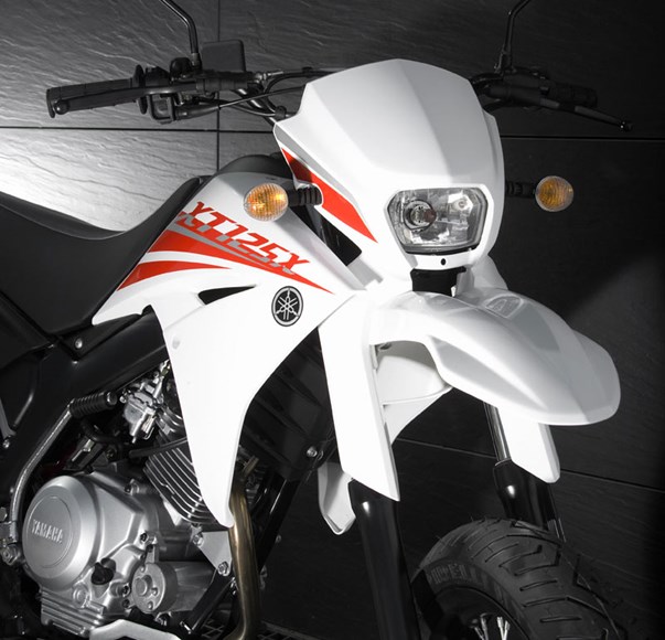 YAMAHA XT125X (2005-on) Review | Speed, Specs & Prices