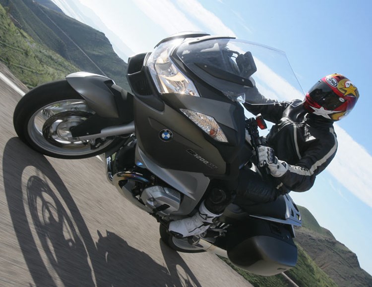BMW R1200RT (2010-2013) Review | Speed, Specs & Prices
