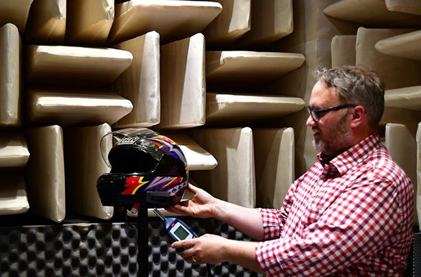 Cardo's new noise cancelling helmet coming this summer