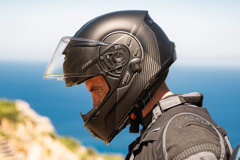Cardo's new noise cancelling helmet coming this summer