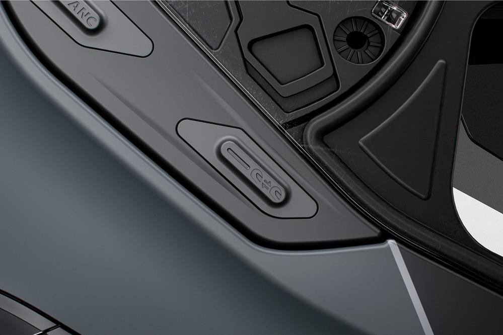 Cardo's new noise cancelling helmet coming this summer