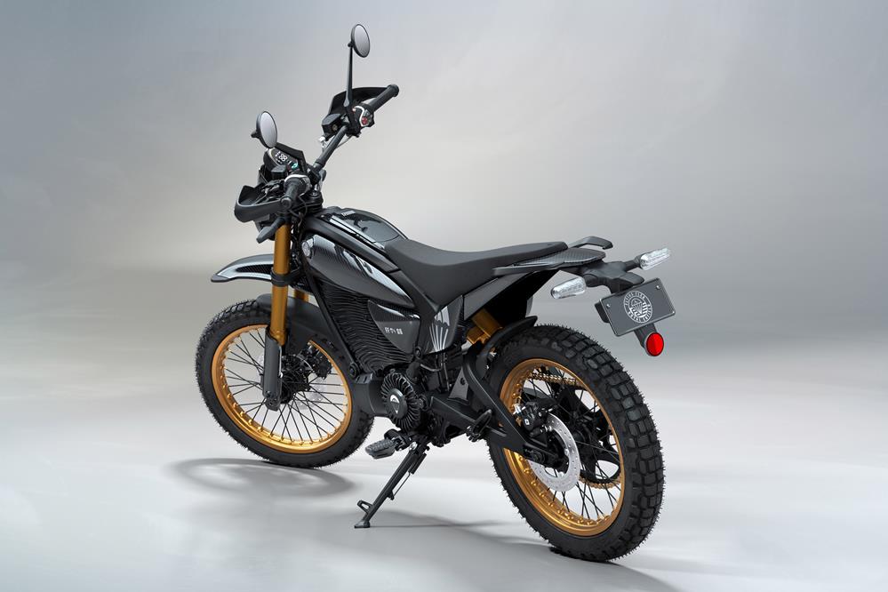 Royal Enfield Flying Flea S6 scrambler model unveiled