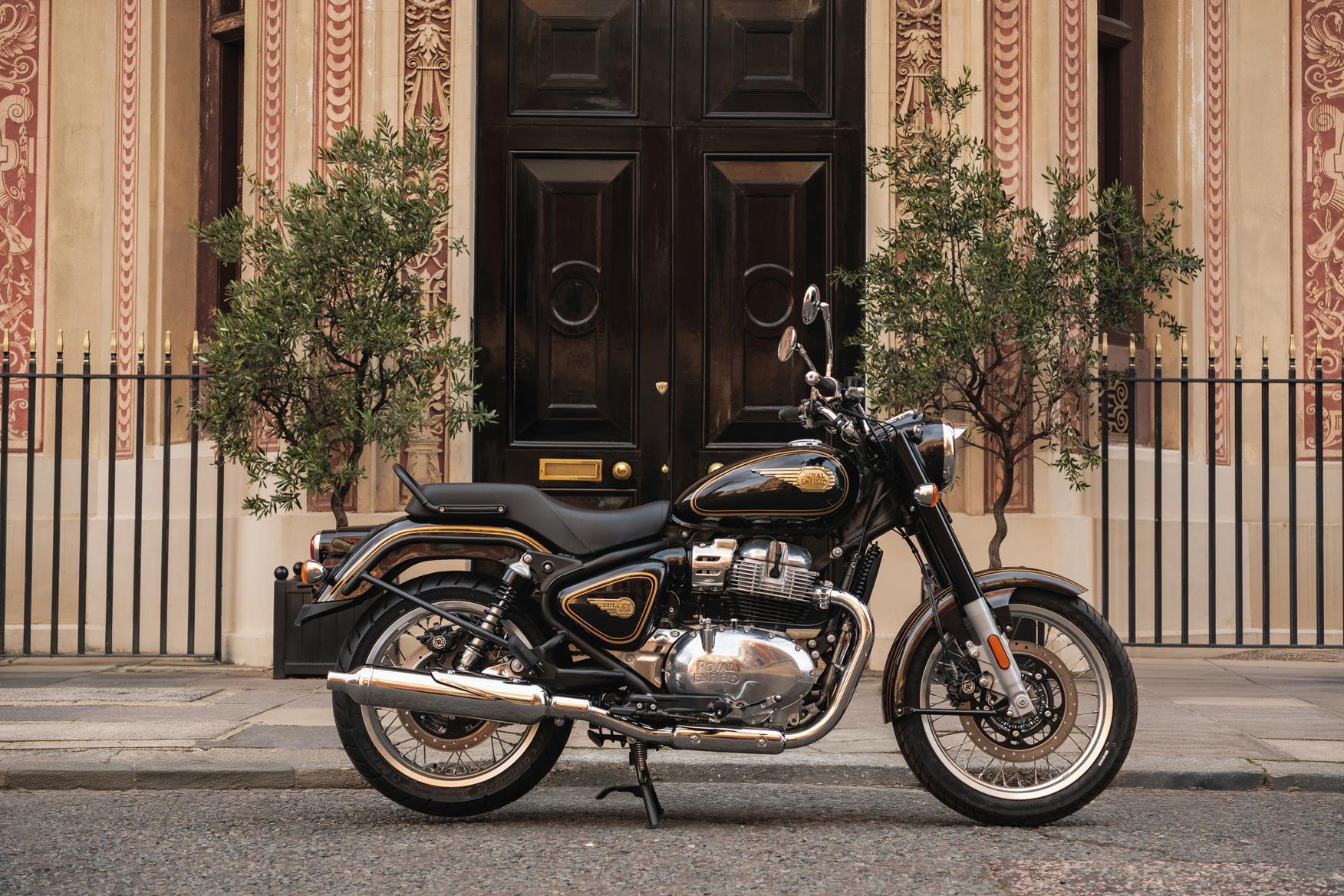 Royal Enfield's New Bullet 650 revealed at EICMA 2025