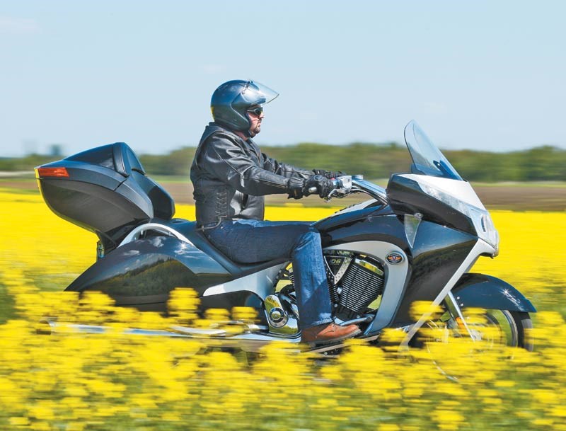 VICTORY VISION TOUR (2008-on) Review | Specs & Prices