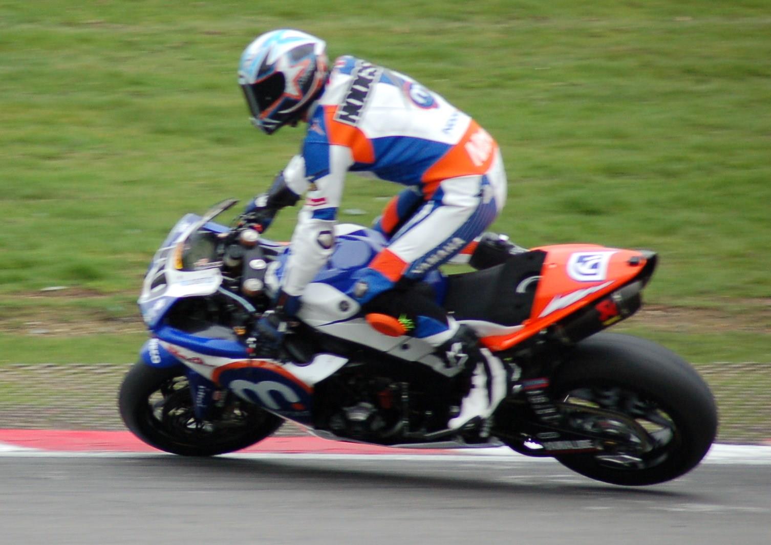 Neil hodgson drops it!