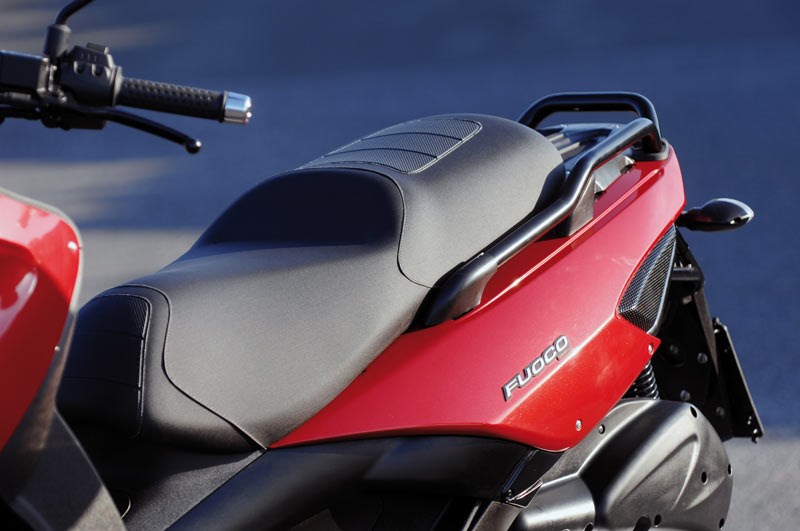 GILERA FUOCO (2007-on) Review | Speed, Specs & Prices