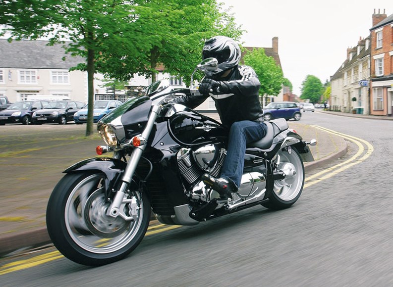 SUZUKI M1800R INTRUDER (2006-on) Review, Specs & Prices