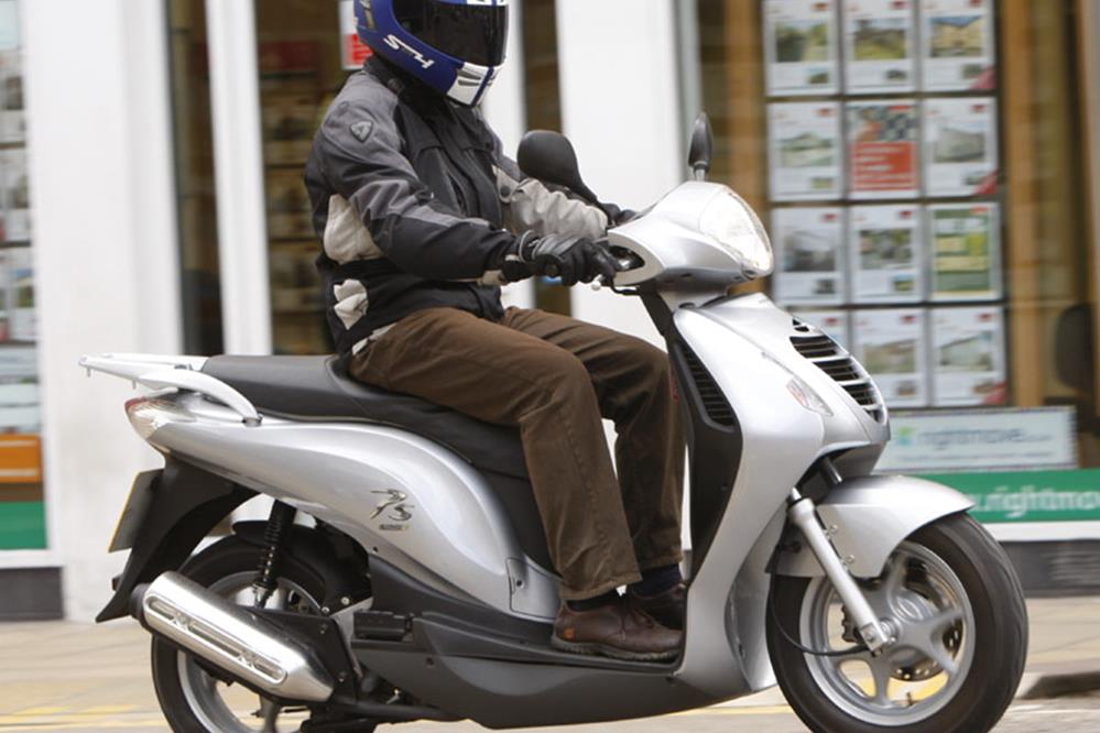 HONDA PS125 (2006-on) Review | Speed, Specs & Prices