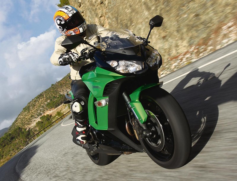 KAWASAKI Z1000SX (2010-2013) Review | Specs & Prices