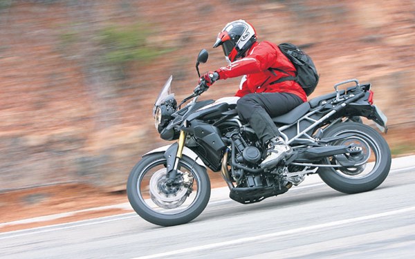 TRIUMPH TIGER 800 (2010-2014) Review | Specs & Prices