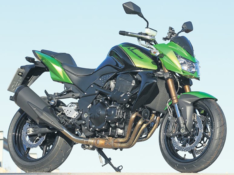 KAWASAKI Z750R (2011-2012) Review | Speed, Specs & Prices