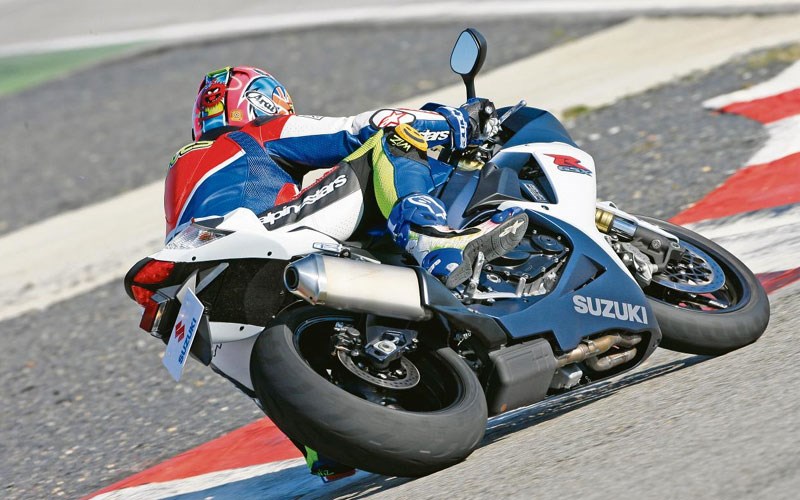 Suzuki GSX-R750 (2011-2018) Review | Speed, Specs & Prices