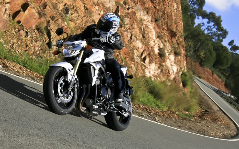Suzuki GSR750 (2011-2018) Review | Speed, Specs & Prices