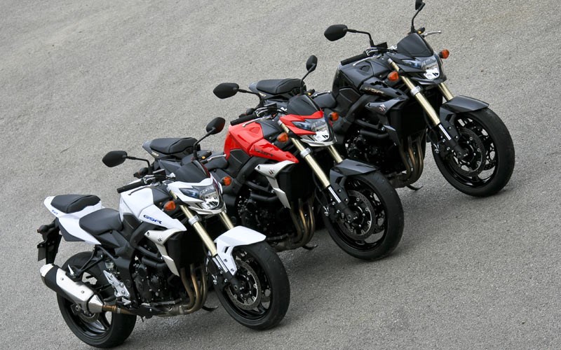 Suzuki GSR750 (2011-2018) Review | Speed, Specs & Prices