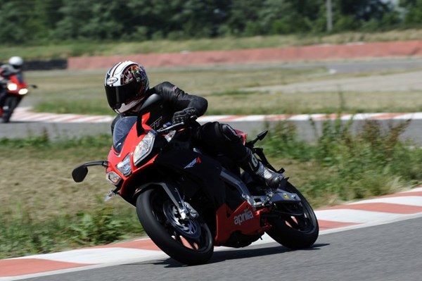 Aprilia RS4 125 (2011-2016) Review | Speed, Specs & Prices