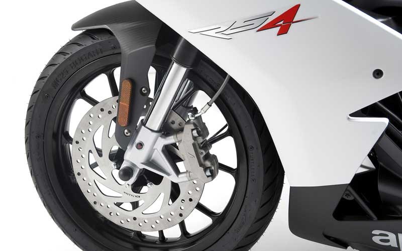 Aprilia RS4 125 (2011-2016) Review | Speed, Specs & Prices