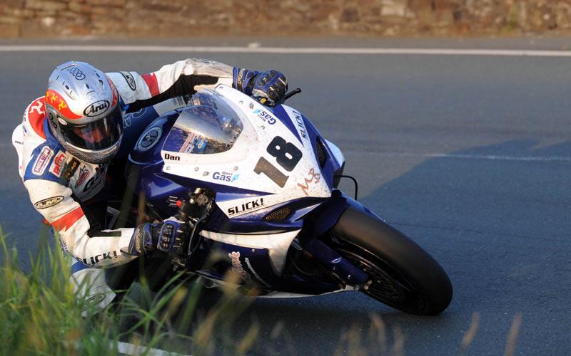 Kneen switches to Kawasaki