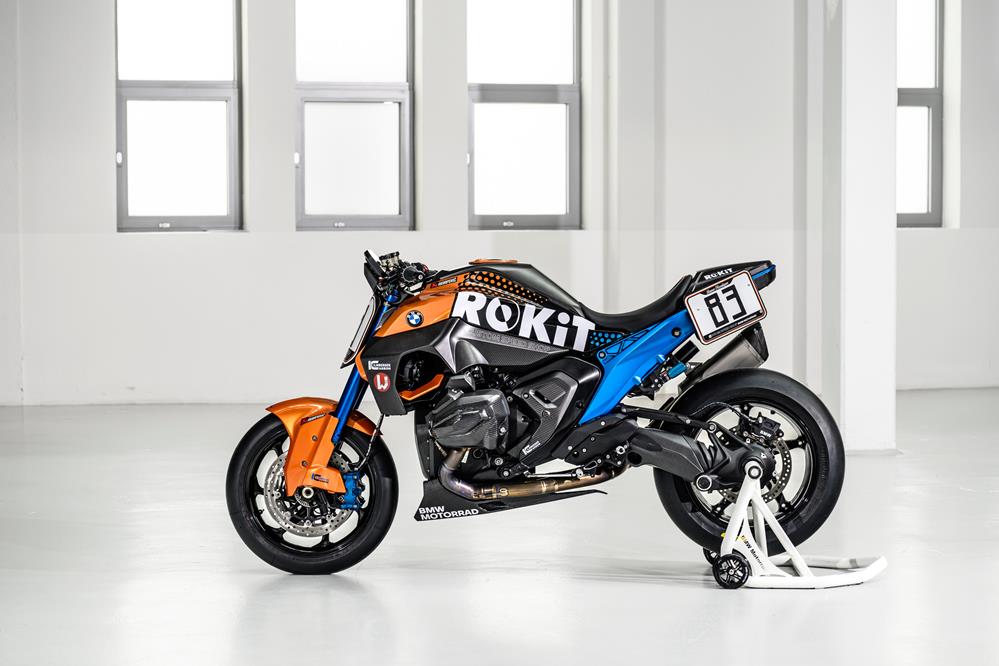 BMW R1300R race bike turns heads at the Daytona 200