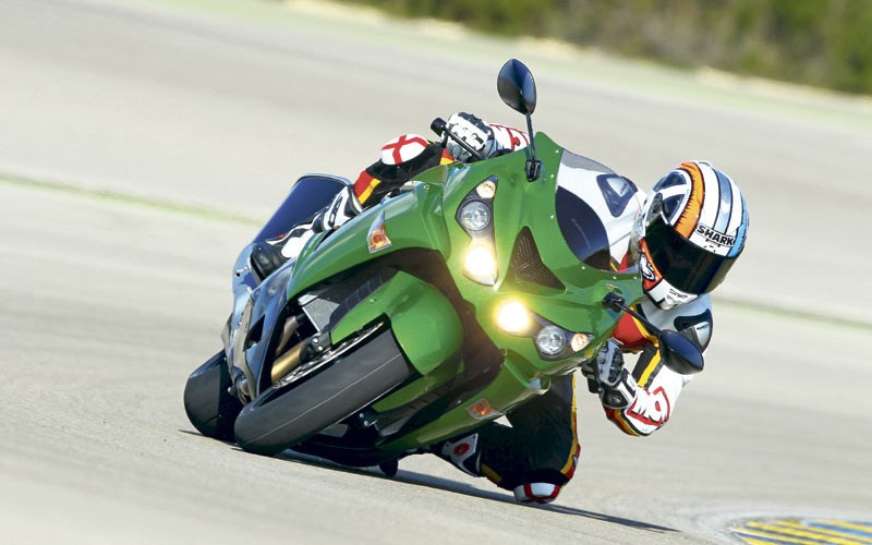 KAWASAKI ZZR1400 (2012 - 2020) Review