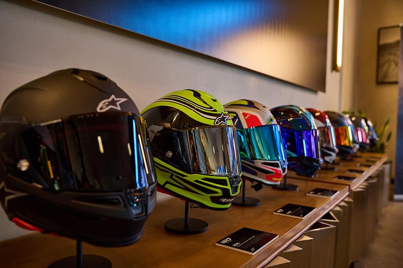 Alpinestars Supertech R7 helmet - spec and first impressions