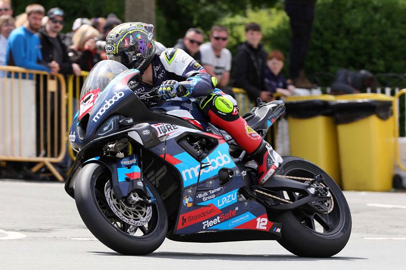 Roads: Ian Hutchinson to contest 2026 Isle of Man TT with new RST BMW team