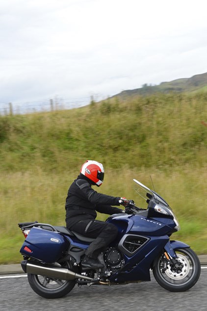 Triumph Trophy 1200 SE (2012-2017) Review, Specs & Prices