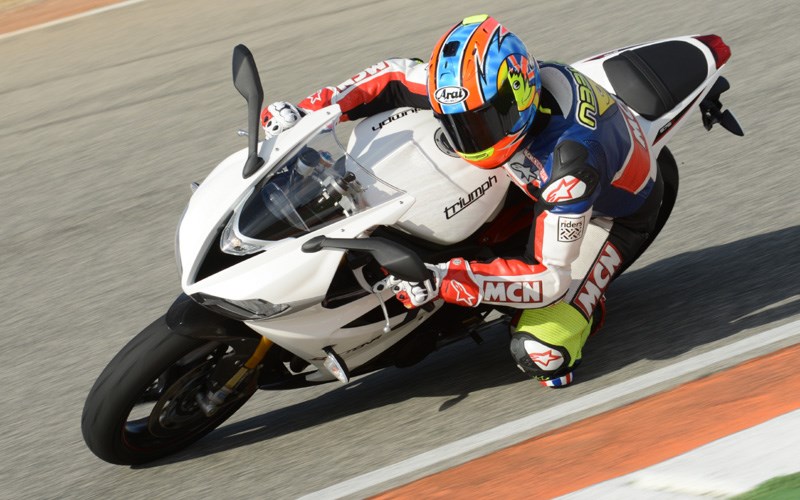 Triumph Daytona 675 R (2013-2018) Review, Specs & Prices