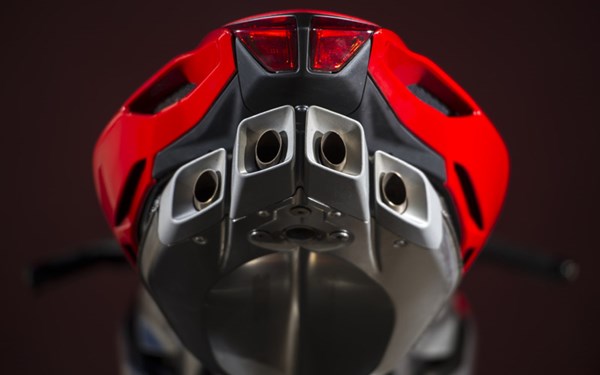 MV Agusta F4 1000 (2013-2019) Review | Specs & Prices